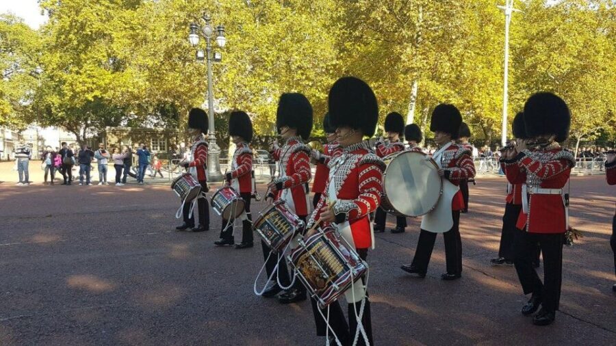 London: Westminster Private Walking Tour & London Eye - What Does the Cost Cover?