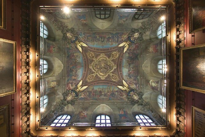 Louvre museum with small group - Practical Details and Tips