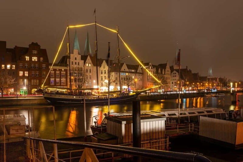 Lübeck: Christmas Market and Historical City Tour - The Sum Up
