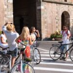 Lucca: 3-Hour Bikes & Bites Foodie Adventure like a Local - The Role of Guides & Group Experience