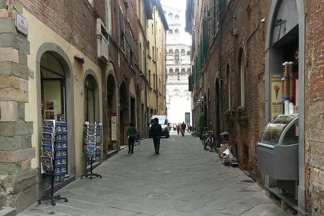Lucca Highlights Private Walking Tour - Price and Value Proposition