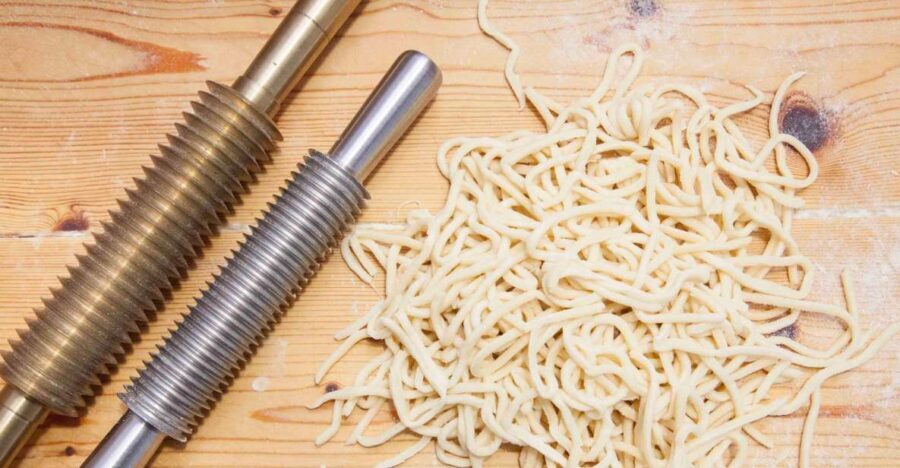 Lucca: Pasta and Tiramisu Class at a Local's Home - Who Will Love This?