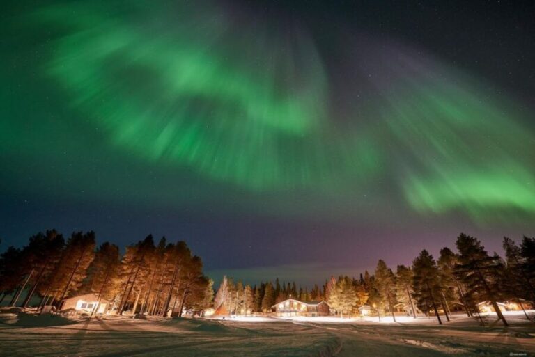 Luleå : Northern lights snowmobile tour - A Balancing Act: Value and Realism