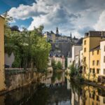 Luxembourg: Express Walk with a Local in 60 minutes - What to Expect During Your 60-Minute Walk