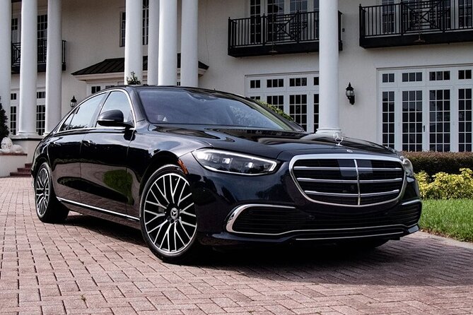 Luxury Arrival Transfer Stockholm Airport ARN to Stockholm City - The Experience at a Glance