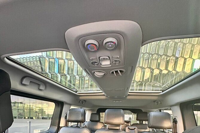 Luxury Private Transfer from Keflavik Airport to Reykjavik - Making the Most of the Experience