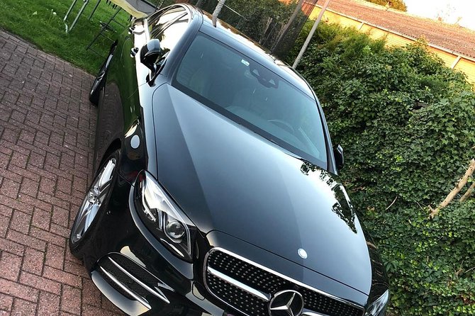Luxury vehicle from Charleroi airport to the city of Brussels - Key Points
