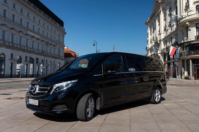 Luxury Warsaw Chopin Airport Transfer by private Minivan car - Why Choose a Private Transfer from Warsaw Chopin Airport?