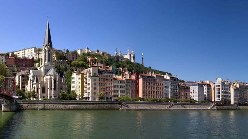 Lyon: between history and cinema, guided tour and coffee break included. - What to Expect: Practical Details