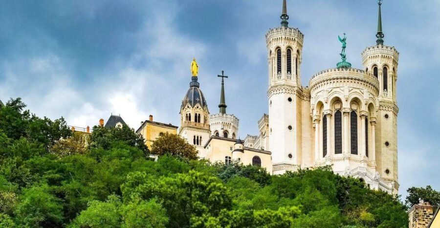 Lyon: Private Guided Walking Tour - What to Expect on the Tour
