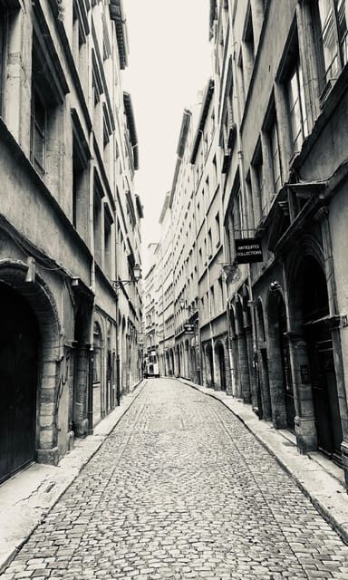 Lyon: Private Walking Tour of "Traboules" in the Old Town - The Value of This Tour: Cost, Duration, and What You Get