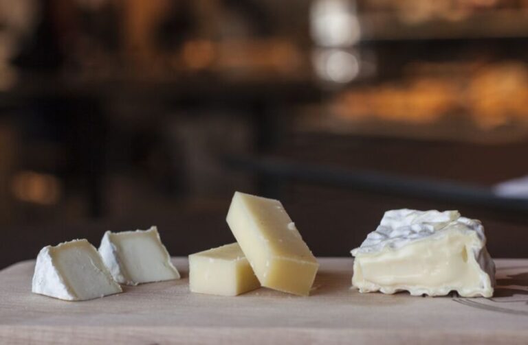 Lyon: Secret Food Tour - Food and Drink: An Authentic Tasting Experience