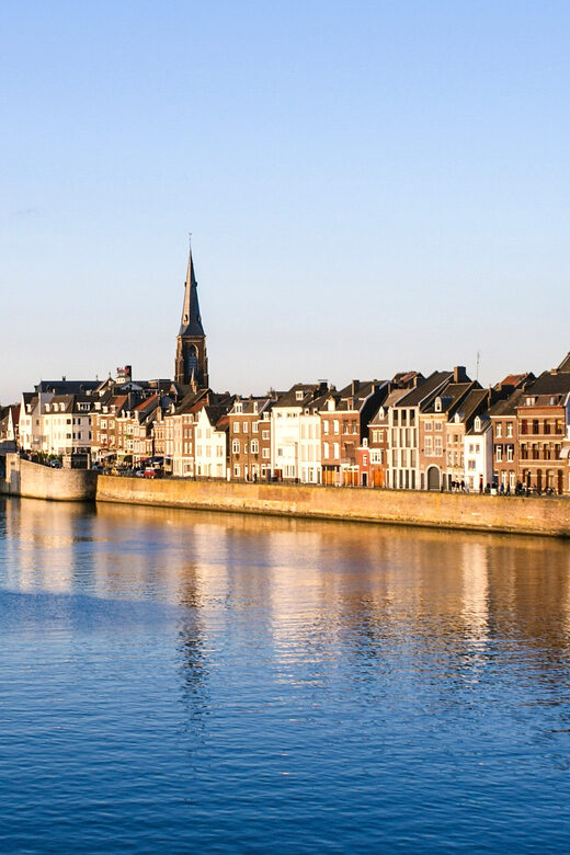 Maastricht and Tripoint Full-Day Trip from Amsterdam - Detailed Breakdown of the Itinerary and Key Experiences