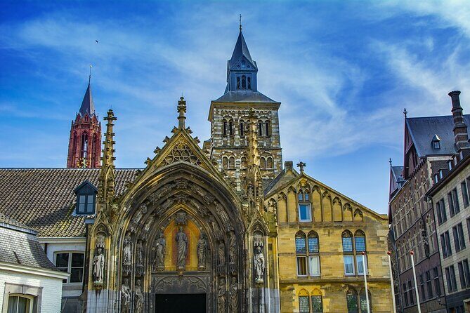 Maastricht Private Walking Tour With A Professional Guide - The Practicalities: What to Expect