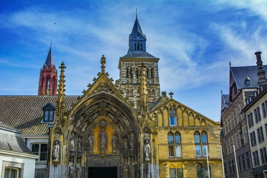 Maastricht Private Walking Tour - Stories of War, Trade, and European Unity