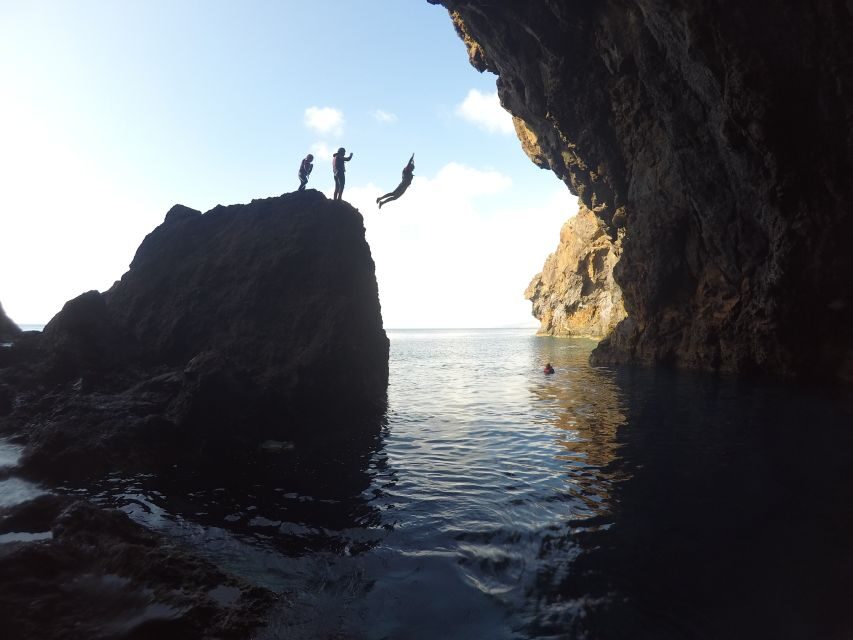 Madeira: Half-Day Coasteering Tour - The Destination: Baia d’Abra in Caniçal