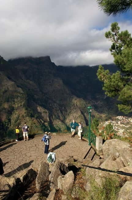 Madeira: Nuns Valley and Câmara de Lobos Half-Day Tour - Spectacular Heights at Eira do Serrado