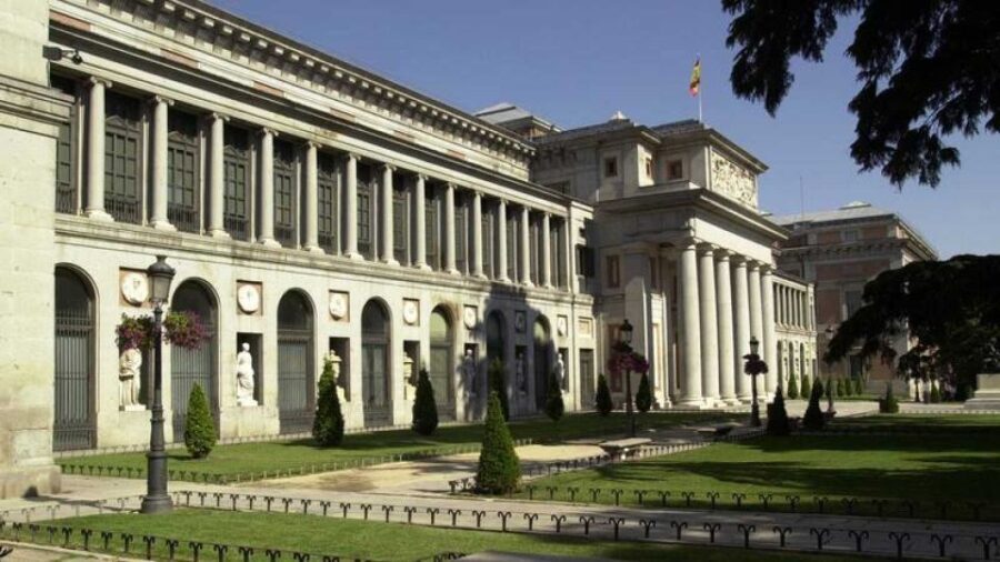 Madrid: 1.5-Hour City Highlights Guided Walking Tour - Detailed Itinerary Breakdown