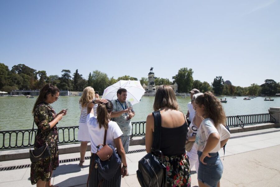 Madrid: 1.5-Hour Retiro Park Guided Walking Tour - What to Expect: A Detailed Walk Through Madrid’s Iconic Park