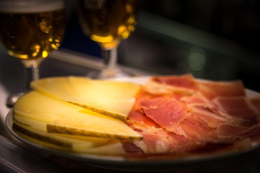 Madrid: Authentic Tapas Evening Tour with a side of History - The Food & Drink Experience