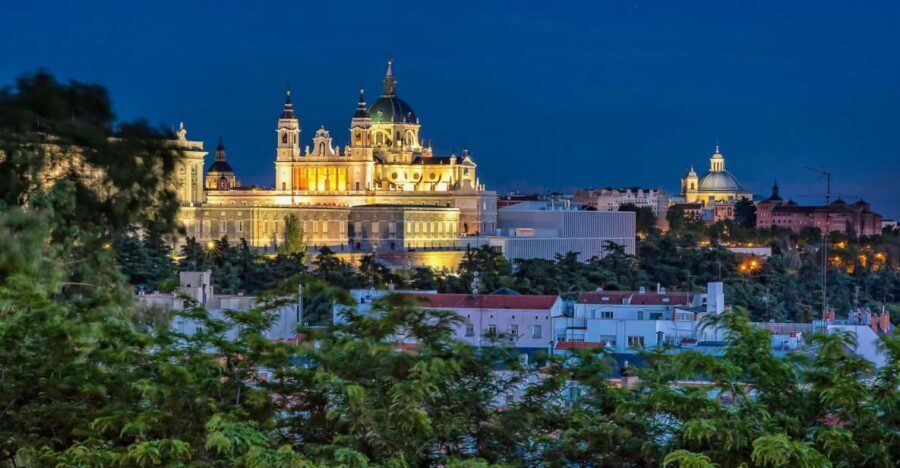 Madrid: City Highlights Guided Walking Tour - Who Will Love This Tour?