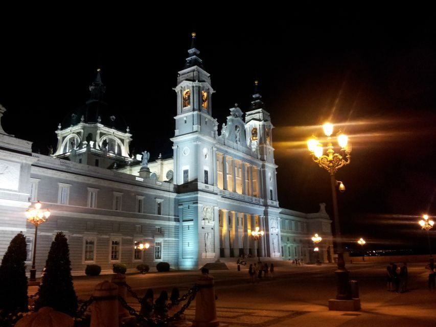Madrid: Customized Night Tour with a Private Guide - Who Would Enjoy This Tour?