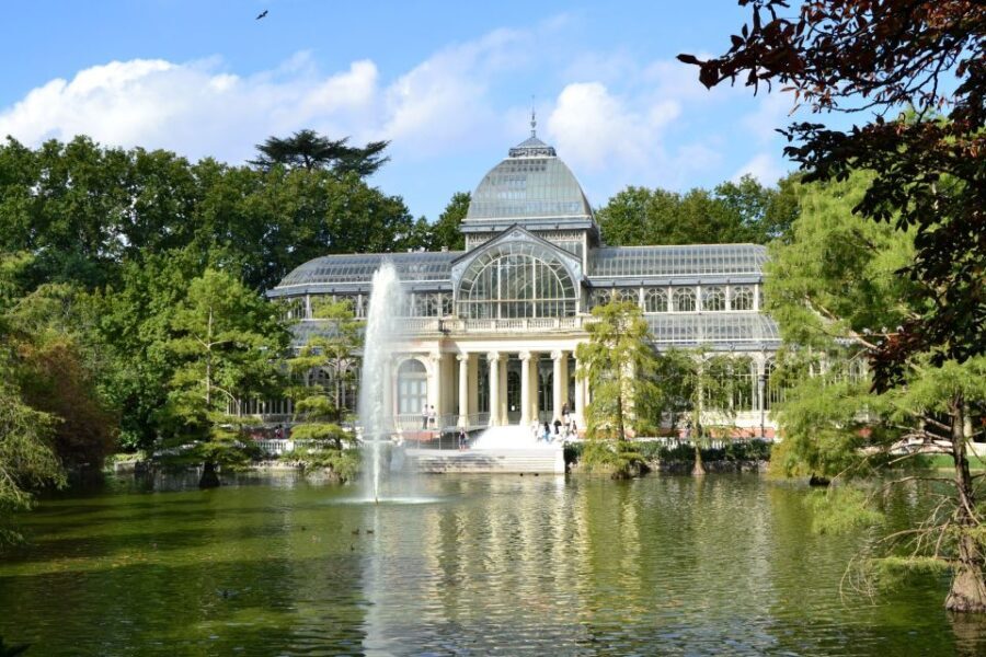 Madrid: El Retiro Park & City Sightseeing Audio Tour - Breaking Down the Itinerary