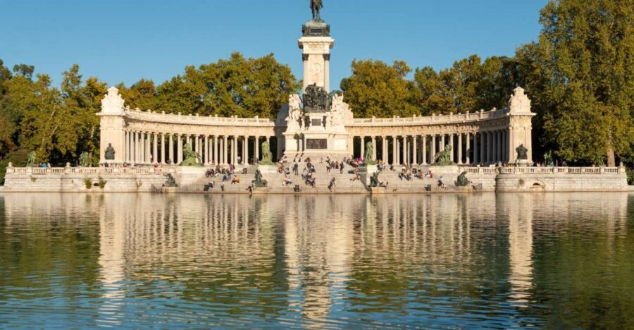 Madrid: El Retiro Park Self-Guided Audio Tour - Discovering El Retiro Park at Your Own Pace