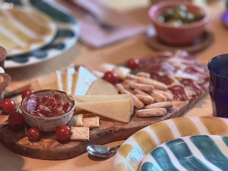 Madrid: Gourmet Spanish Brunch in Hidden Private Art Gallery - The Gourmet Brunch Experience
