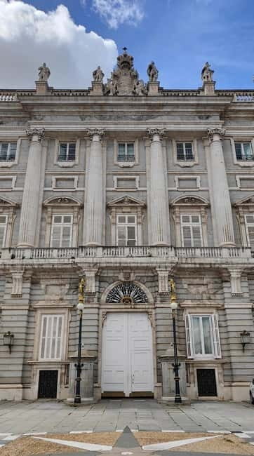 Madrid: Guided tour of the Royal Palace in French - What You Can Expect from the Tour