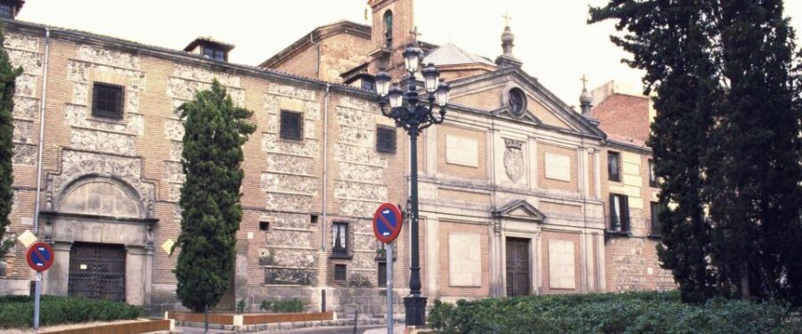 Madrid: Guided Walking Tour of Monasterio de las Descalzas - Practical Details and What to Expect
