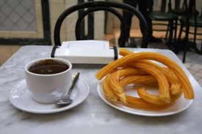 Madrid: Guided Walking Tour with Churros and Hot Chocolate - Why This Tour Works Well