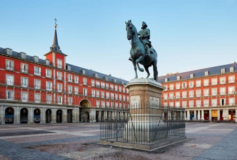 Madrid Historical Centre & Old Town Walking Tour in French - A Detailed Look at the Itinerary