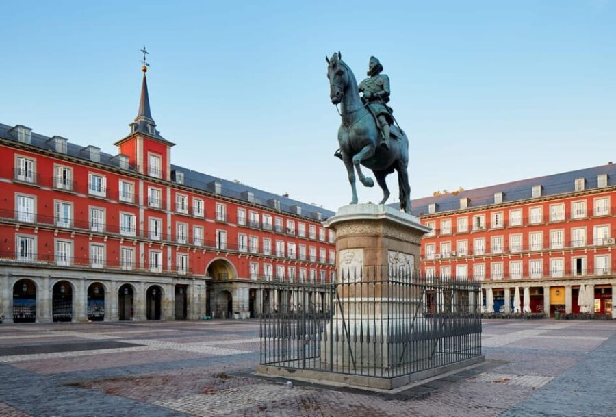 Madrid Historical Centre & Old Town Walking Tour in French - A Detailed Look at the Itinerary