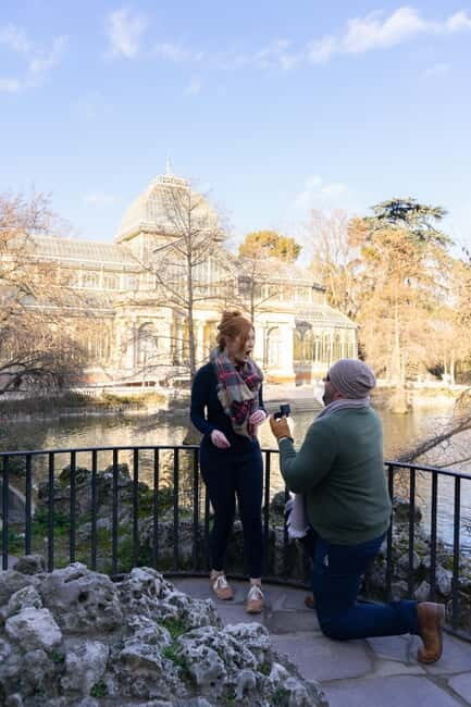 Madrid: Photoshoot for couples - A Deep Dive into the Itinerary