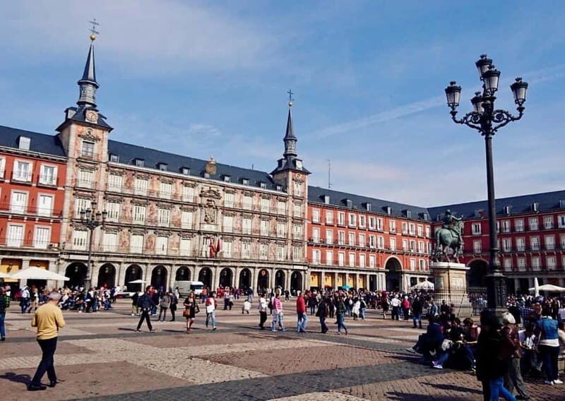 Madrid: Prado Museum and Tapas & Wine Tour with Local Guide - Practical Details and Value