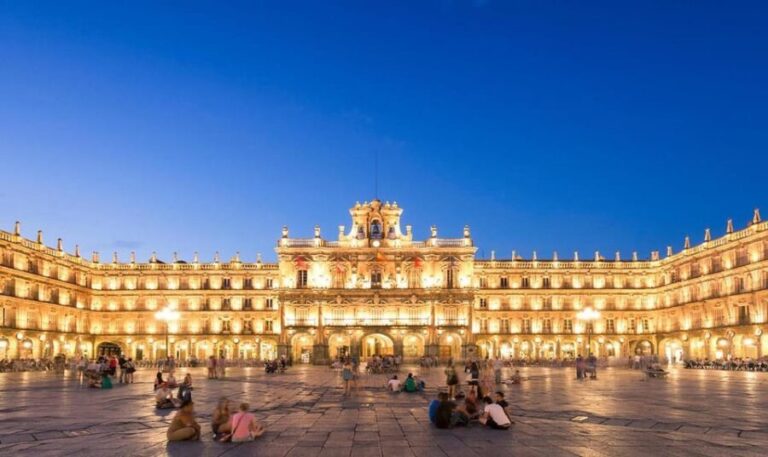 Madrid: Private Night Experience Tour with Local Guide - Exploring Madrid at Night: A closer look