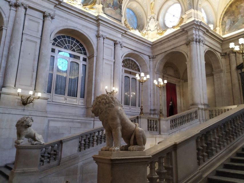 Madrid: Royal Palace Guided Shared Group Tour - The Experience and Practicalities