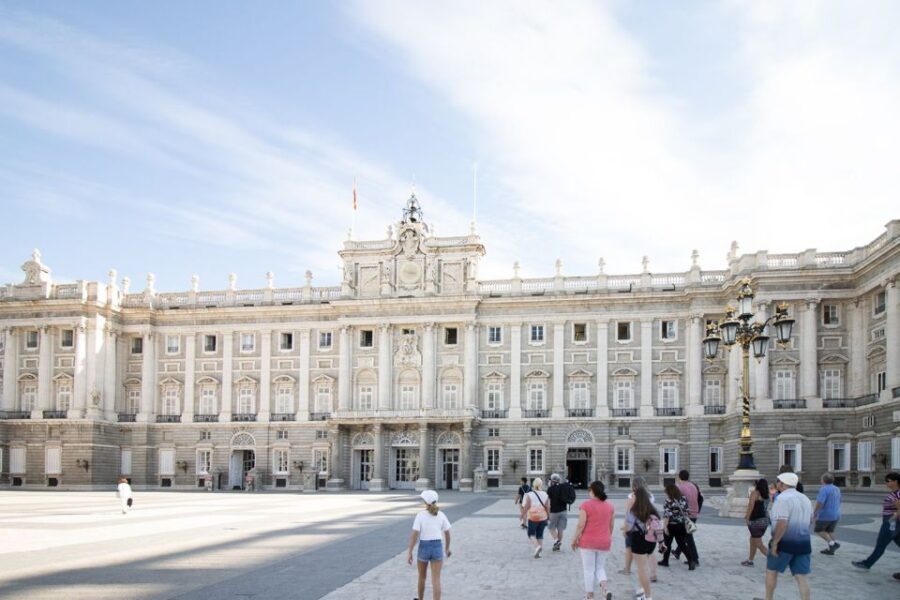 Madrid: Royal Palace Tour, Flamenco Show, & Tapas with Drink - What Our Reviewers Say