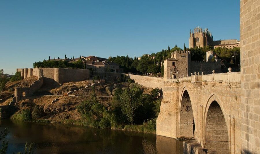 Madrid: Toledo Private Day Trip with a Local - How the Tour Works: From Madrid to Toledo and Back