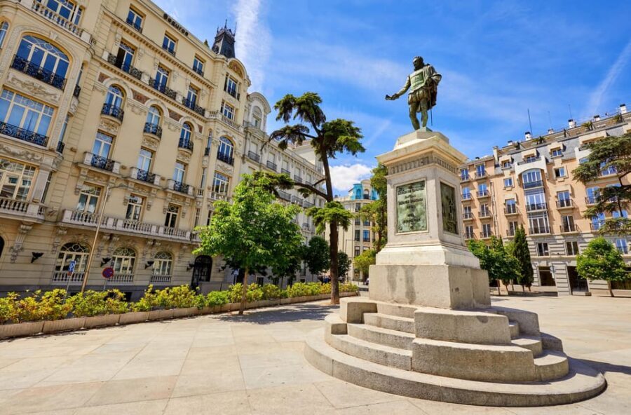 Madrid: Walking tour Barrio de las Letras and Madrid de los Austrias - A Closer Look at the Experience