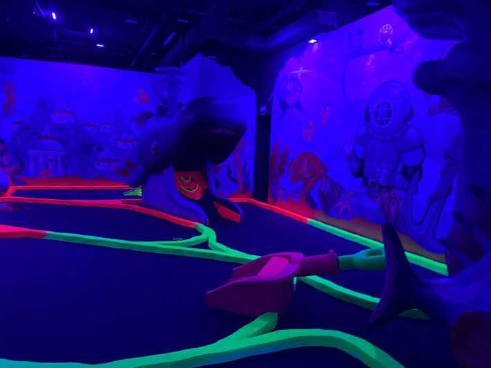 Magaluf ; Minigolf indoor - Practical Details and What to Expect