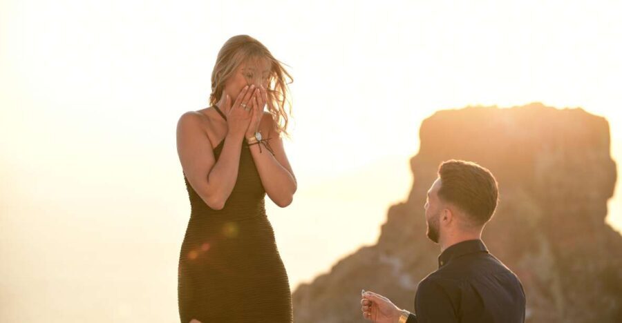 Magical Proposal Photoshoot in Santorini - Who Will Love This Experience?