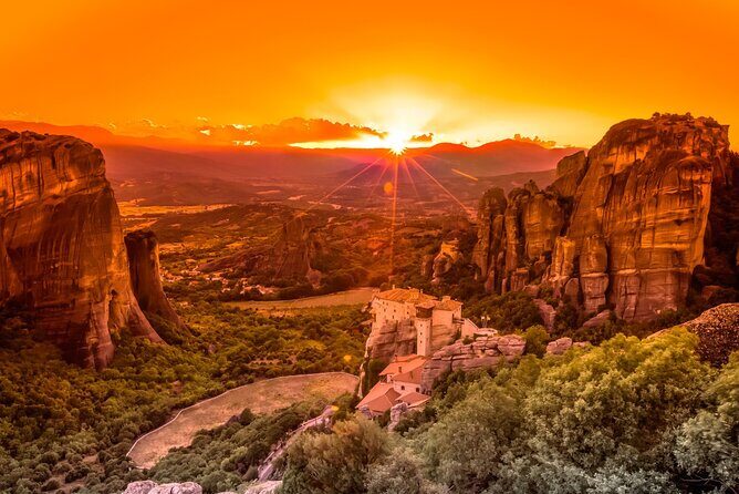 Majestic Meteora Private Sunset tour - The Itinerary Breakdown: What to Expect