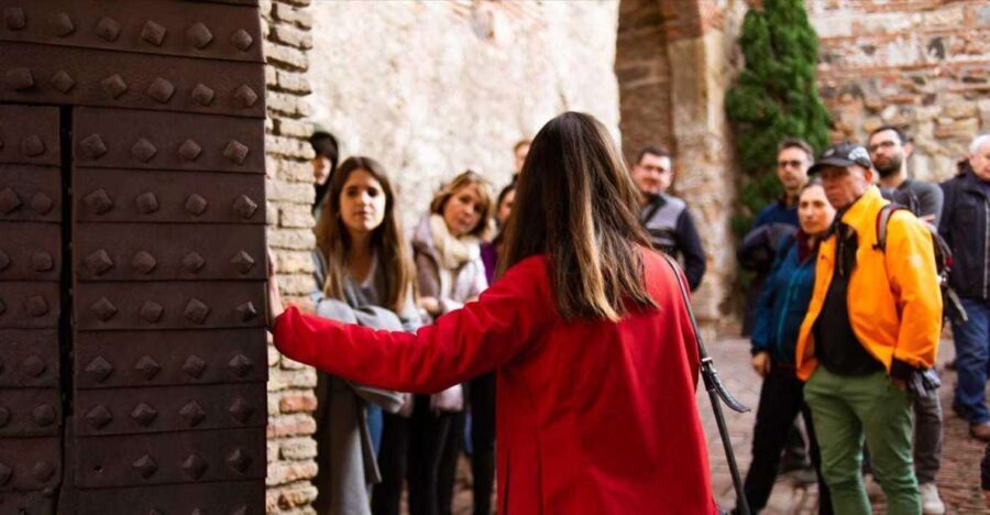 Málaga: Alcazaba and Roman Theatre Guided Tour With Entry - The Value and Quality of the Experience