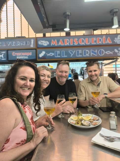 Málaga: City Highlights and Tapas Tasting Tour - What We Love About This Tour
