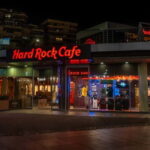 Malaga: Hard Rock Cafe Entrance with Lunch or Dinner - The Menu and Dining Experience