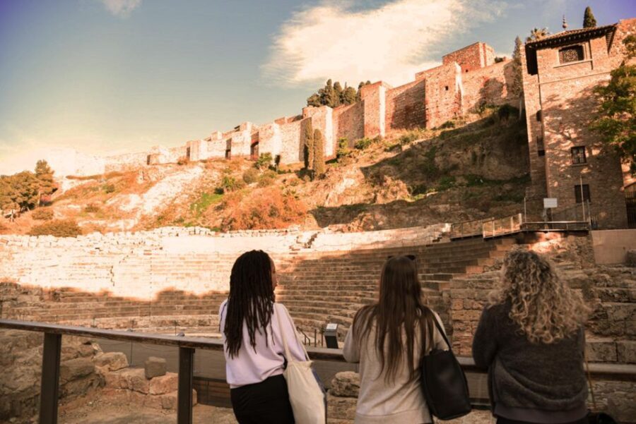 Málaga: Highlights, Old Town & Viewpoint Walking Tour - Practical Details and Considerations
