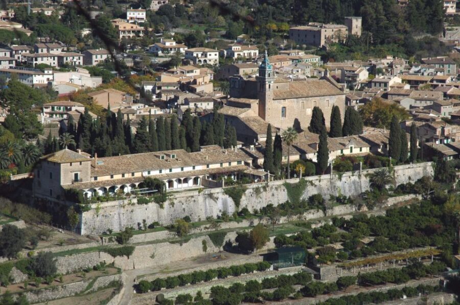 Mallorca: Carthusian Monastery Valldemossa Entrance Ticket - The Music and Atmosphere