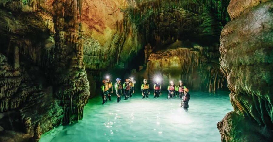Mallorca: Cova des Coloms Caving Trip with Hotel Transfer - The Itinerary in Detail